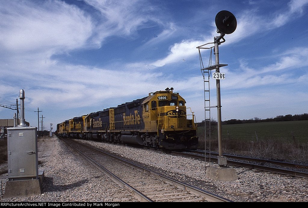 ATSF SD45-2 5806